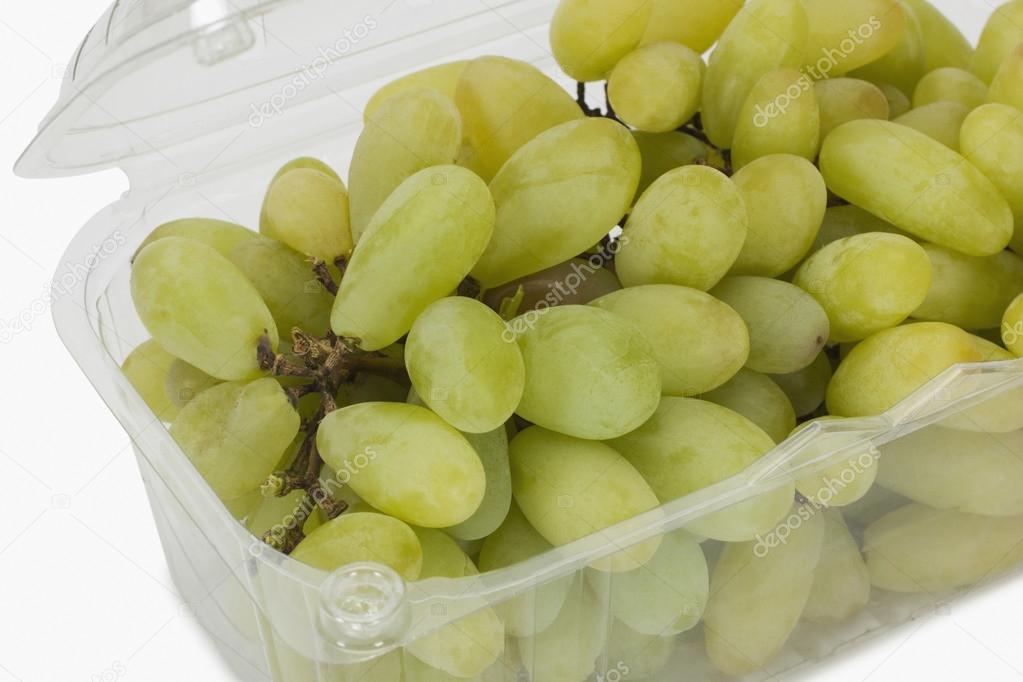 Grapes in a box Stock Photo by ©imagedb_seller 33028197