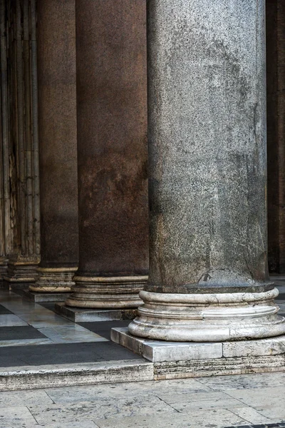 Columns in a row - Stock Image - Everypixel