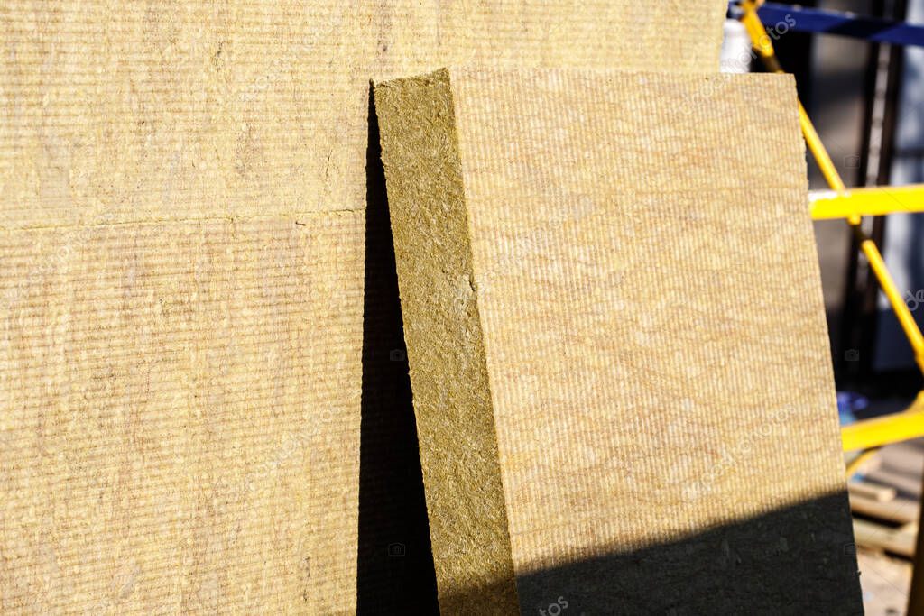 Material de aislamiento térmico, lana de roca. Capa de aislamiento ...