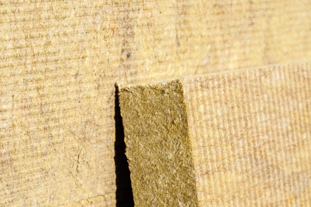 Material de aislamiento térmico, lana de roca. Capa de aislamiento ...