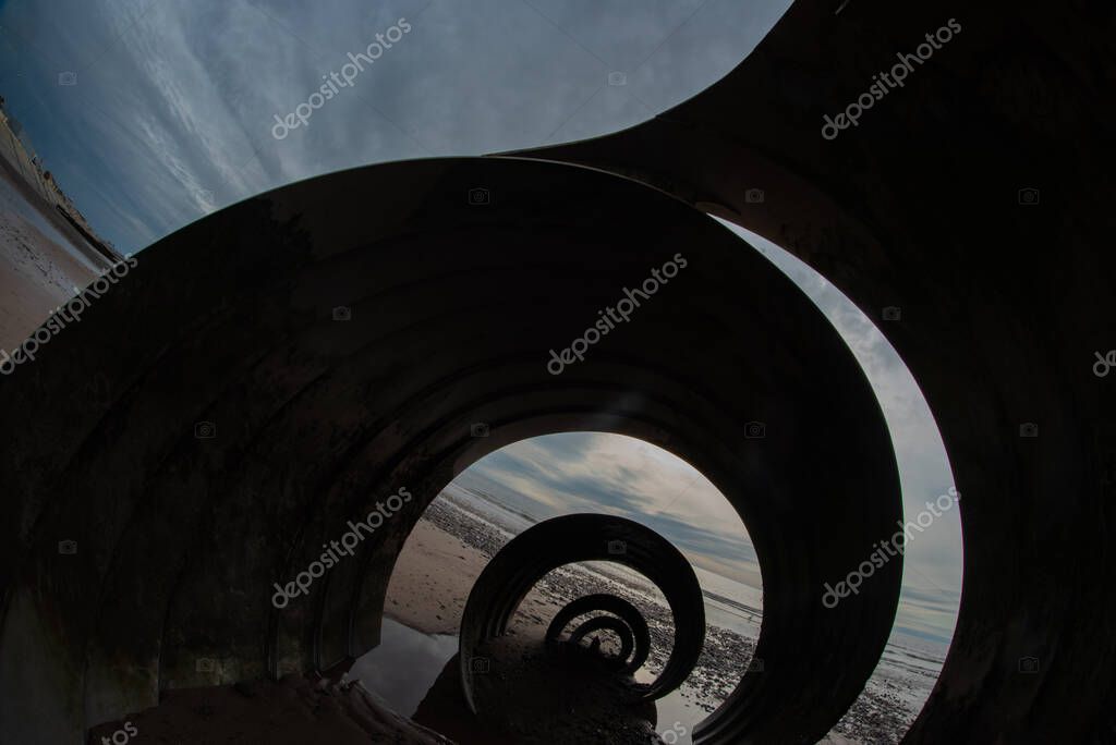 La escultura de metal de arte público Mary 's Shell en Cleveleys Beach ...