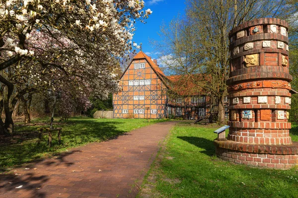 Sunder fotos de stock, imágenes de Sunder sin royalties | Depositphotos