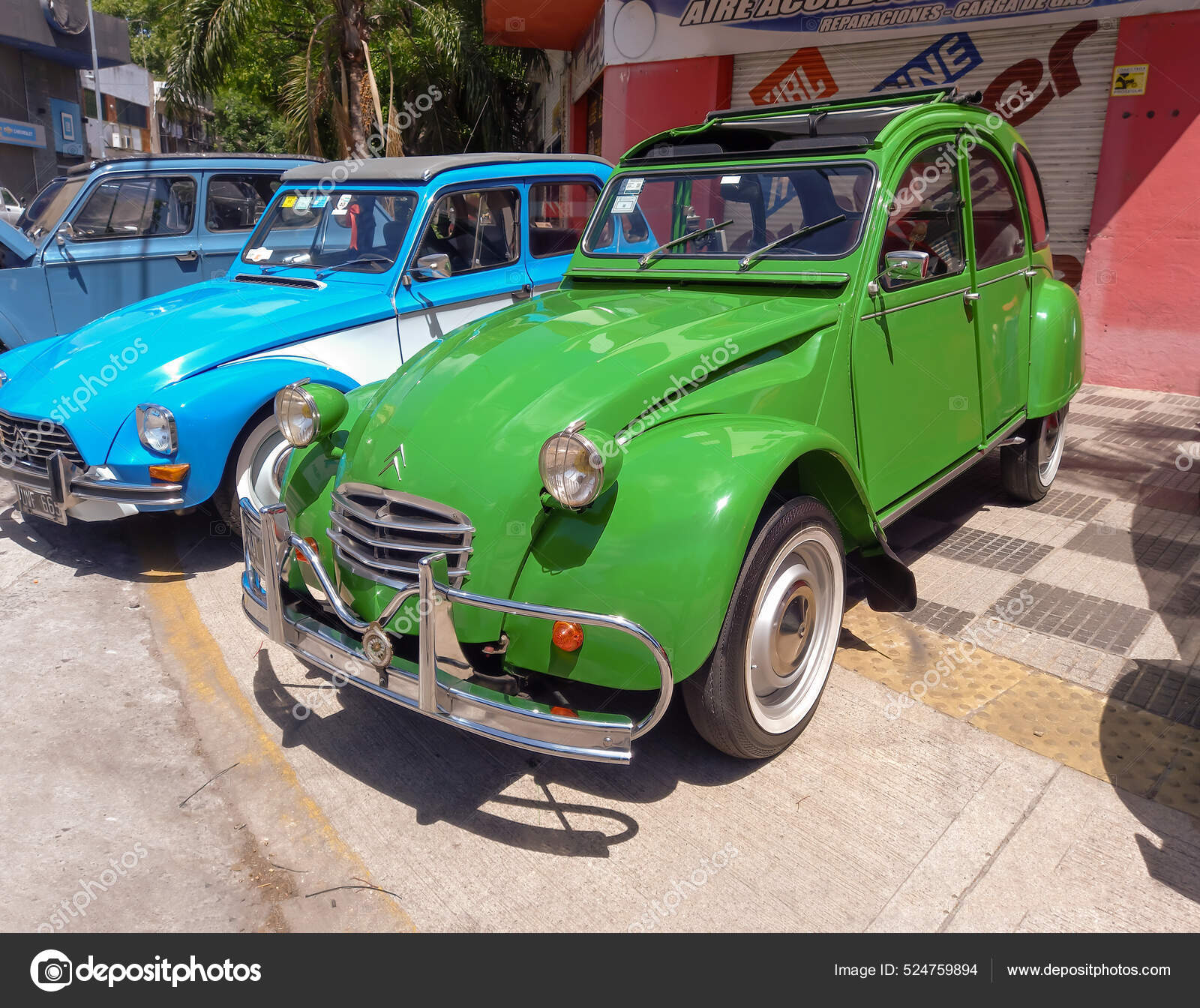 Buenos Aires Argentina Nov 2021 Old Green Popular Citroen 2Cv — Stock ...