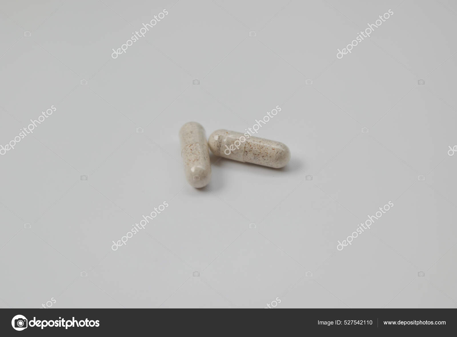 Par Cápsulas Cilíndricas Transparentes Con Polvo Verde Interior Sobre ...