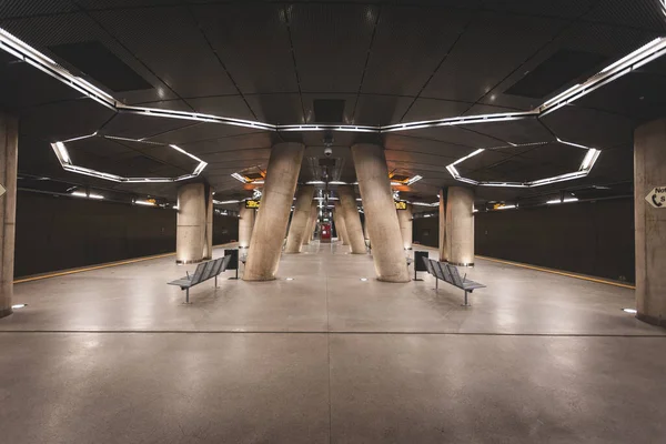 Metro pillar Stock Photos, Royalty Free Metro pillar Images | Depositphotos