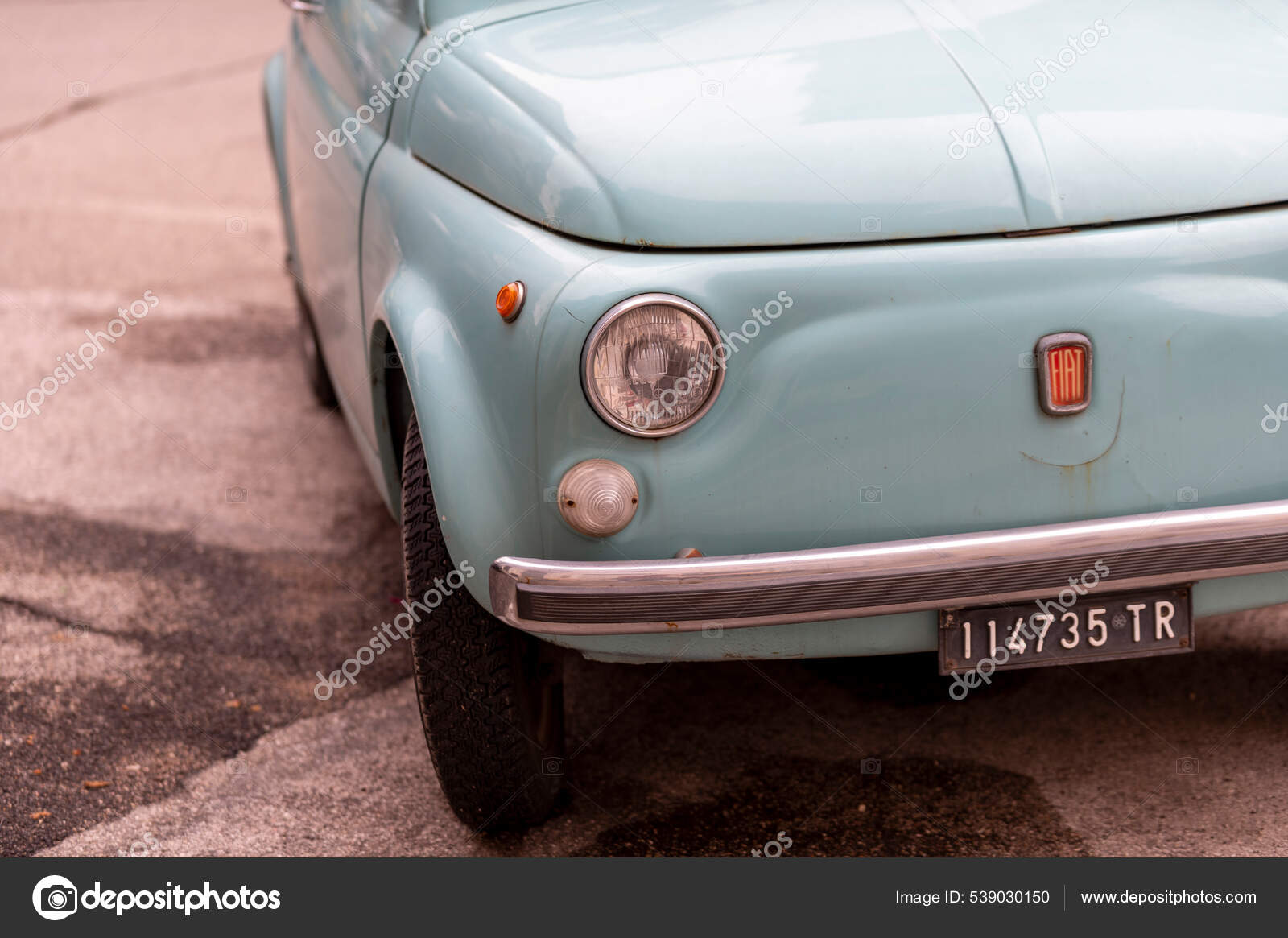 Powder Blue Fiat 500l