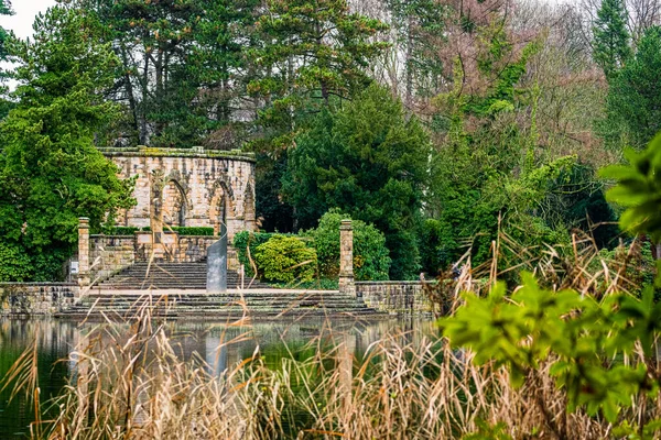 Scotney castle Stock Photos, Royalty Free Scotney castle Images ...