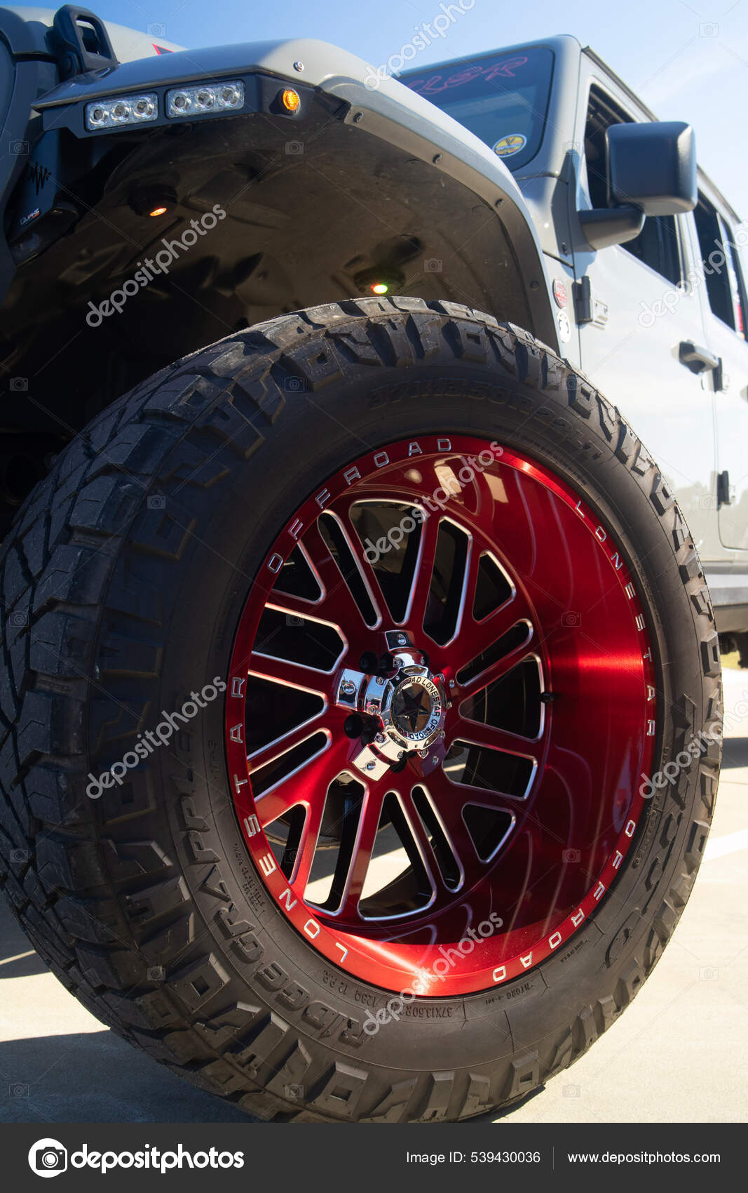 Car Wheel Close — Stock Editorial Photo © Wirestock #539430036