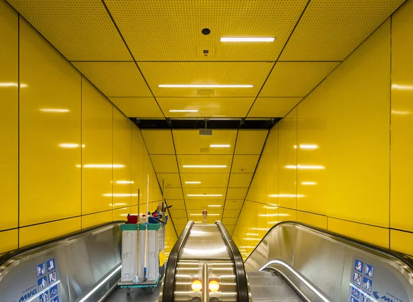 Metro de amsterdam Stock Photos, Royalty Free Metro de amsterdam Images ...