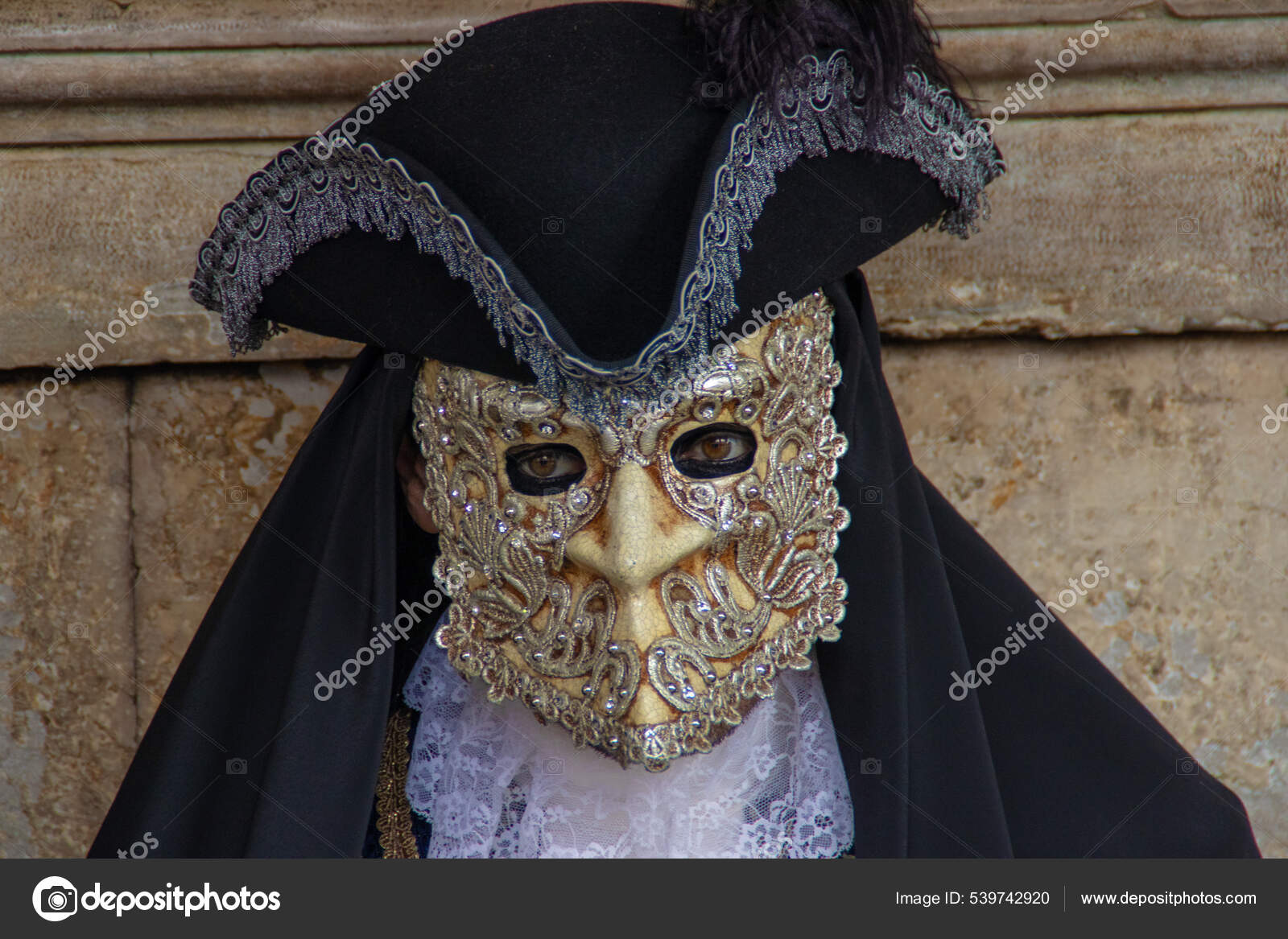 Venezia Italy Mar 2019 Closeup Shot Male Masked Musketeer Carnival ...