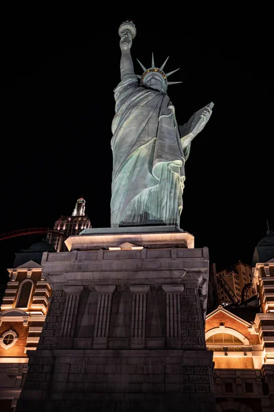 Estátua da liberdade iluminando o mundo Stock Photos, Royalty Free ...