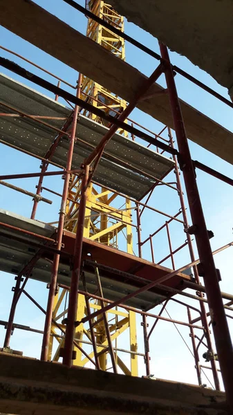 Oil rig scaffolding Stock Photos, Royalty Free Oil rig scaffolding ...