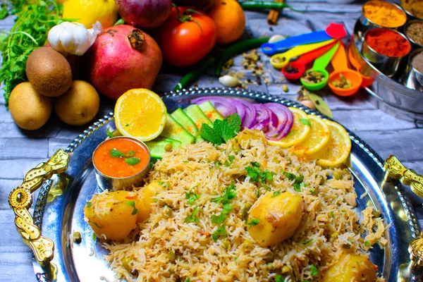 10,000,000+ imágenes de Biryani paradise libres de derechos | Depositphotos