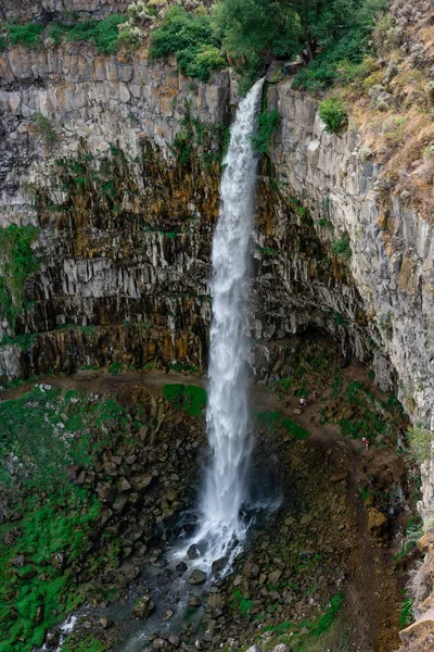 Em quedas gêmeas Stock Photos, Royalty Free Em quedas gêmeas Images ...