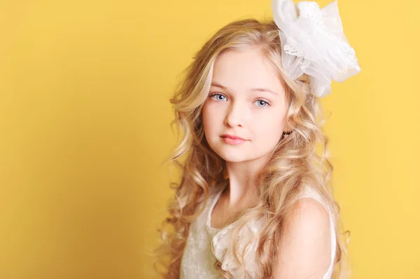 Beautiful tween girl Stock Photos, Royalty Free Beautiful tween girl ...
