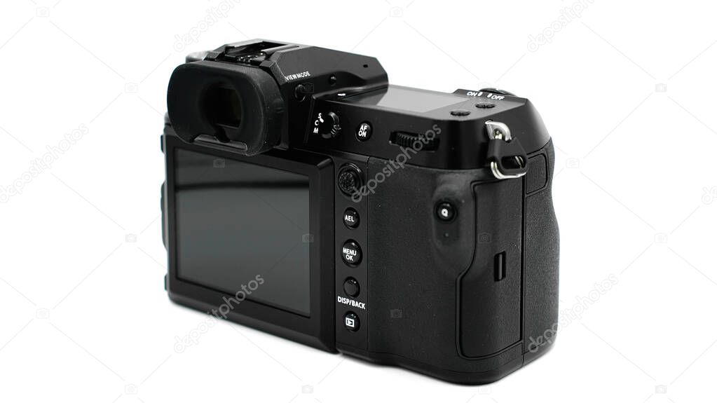 La cámara Fujifilm FX 50S es negra sobre un fondo blanco. Una cámara ...