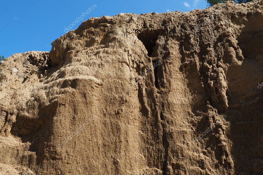 La arenisca es una roca sedimentaria fragmentaria, un agregado ...