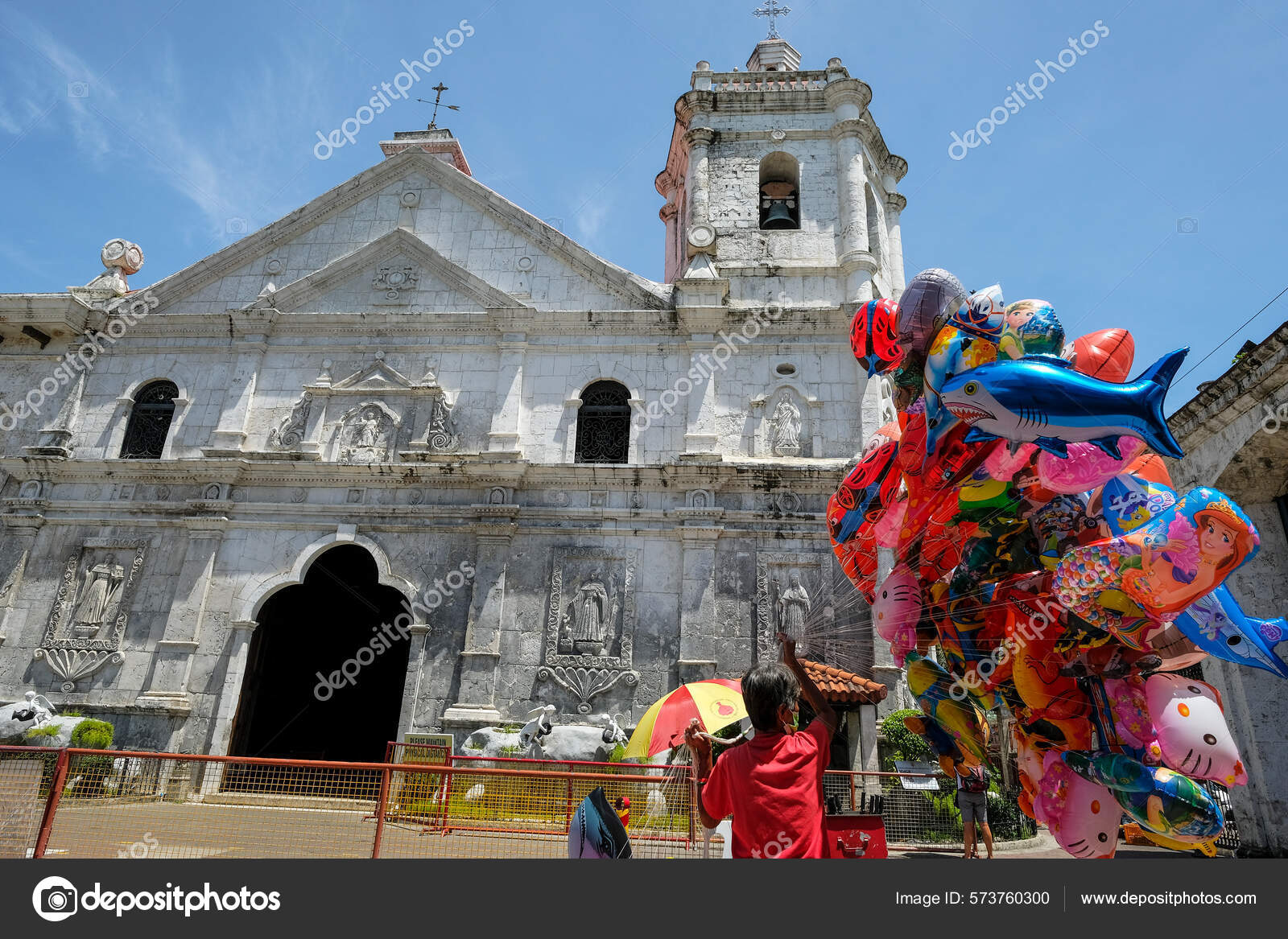 Cebu Philippines May 2022 Balloon Vendors Basilica Minore Del Santo ...
