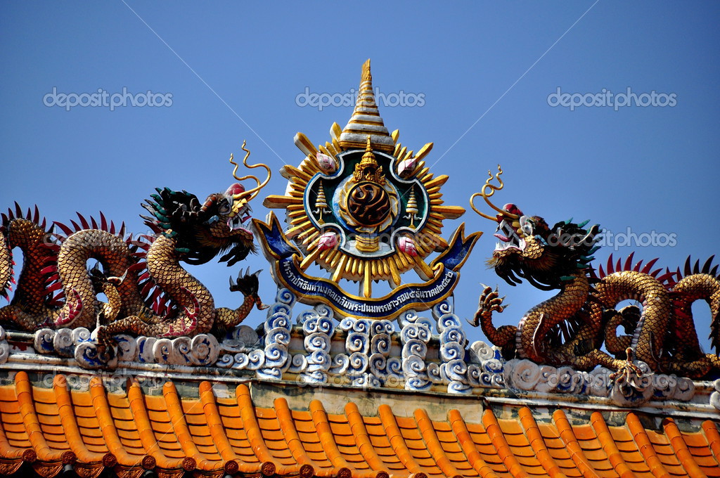 Bangkok, Thailand: Dual Dragons atop Chinatown Ceremonial Gate Stock ...