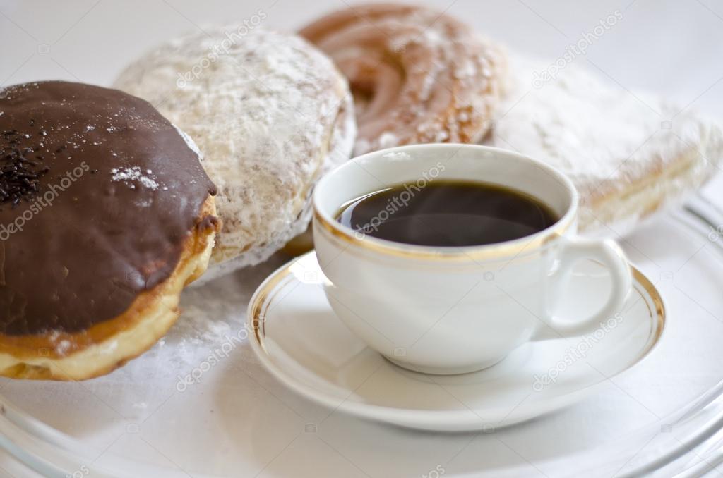 Good morning with coffee and 4 four types of tasteful donuts — Stock ...
