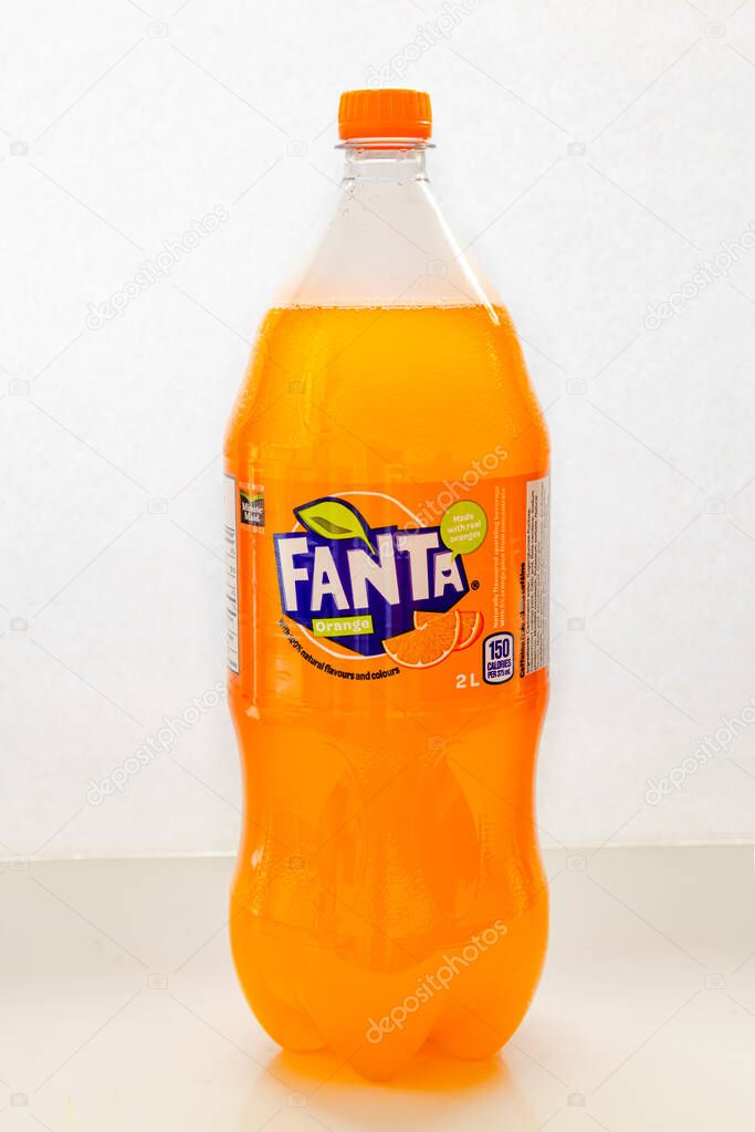 Calgary. Alberta, Canadá. 11 de marzo de 2022. Una botella de 2 litros ...