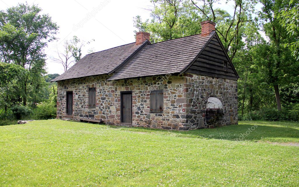 Christopher House, ca. 1720, en Historic Richmond Town, colección de casas antiguas y casas ...