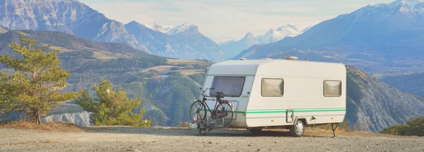 Road camper Stock Photos, Royalty Free Road camper Images | Depositphotos