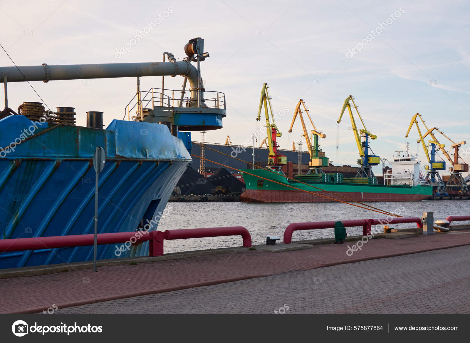 Trailing Suction Hopper Dredger Large Ship Anchored Cargo Port Terminal ...