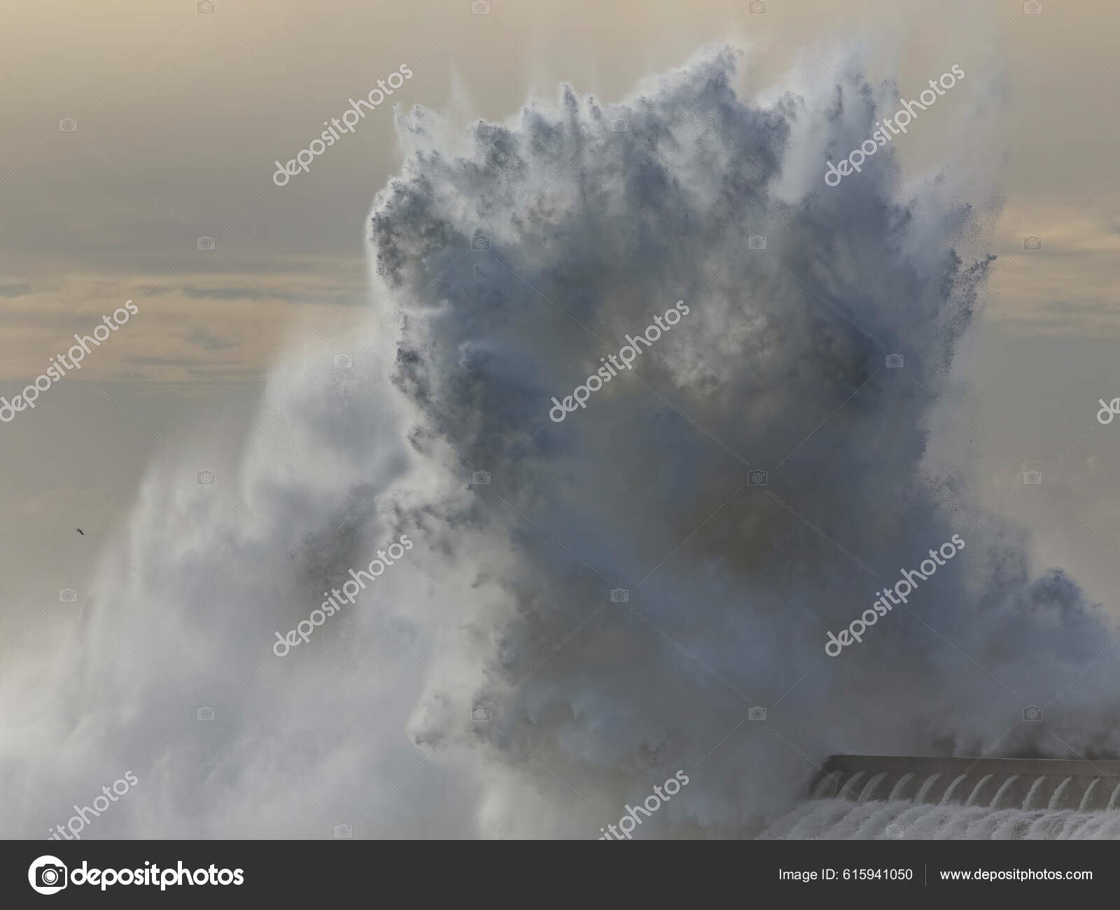 Big Wave Splash Sunset Northern Portuguese Coast Storm — Stock Photo ...