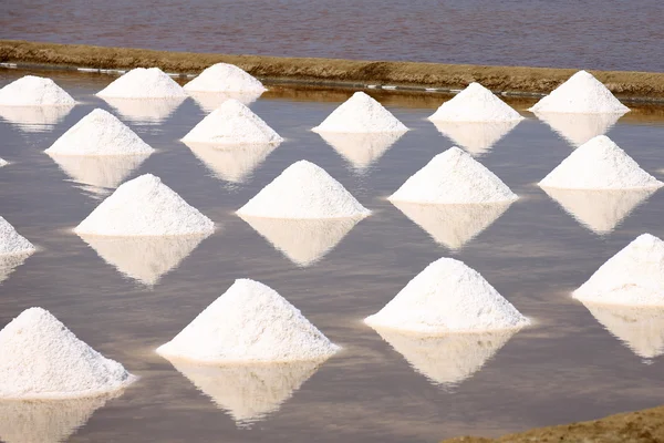 Salt pyramid Stock Photos, Royalty Free Salt pyramid Images | Depositphotos
