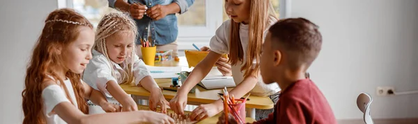 Exploitation des enfants Stock Photos, Royalty Free Exploitation des ...