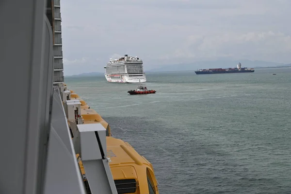 Ship traffic jam Stock Photos, Royalty Free Ship traffic jam Images ...