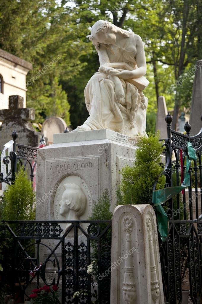 Grób Fryderyka Chopina, cmentarz pere lachaise w Paryżu — Zdjęcie ... Grób Fryderyka Chopina, cmentarz pere lachaise w Paryżu — Zdjęcie ...