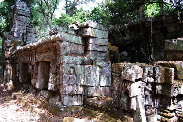 Pythons temple fotos de stock, imágenes de Pythons temple sin royalties ...