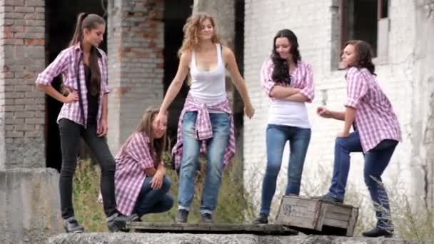 36 Girls tap dancing Videos, Royalty-free Stock Girls tap dancing ...