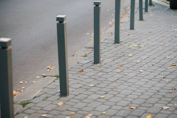 금속 bollards Stock Photos, Royalty Free 금속 bollards Images | Depositphotos