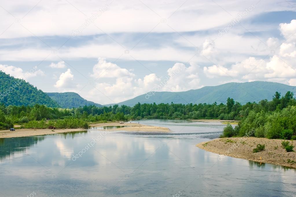 Lake Tisa flood in spring, Khust, Zakarpattia, Ukraine — Stock Photo ...