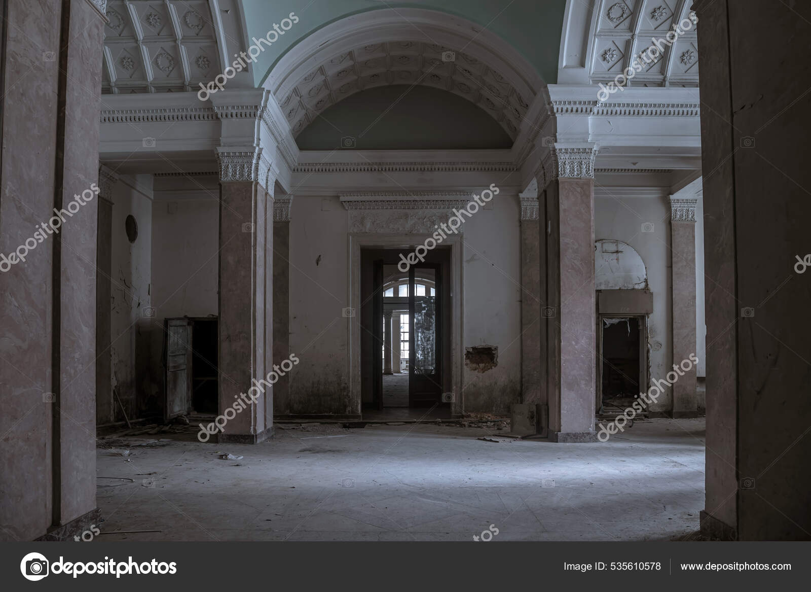 Beautiful Lobby Marble Columns Abandoned Mansion Ancient Architecture ...