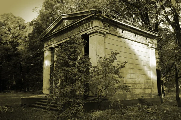 Maintenance tomb Stock Photos, Royalty Free Maintenance tomb Images ...