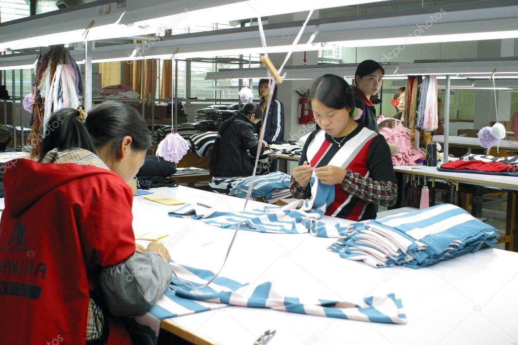 Chinese factory – Stock Editorial Photo © davidewingphoto #37556633