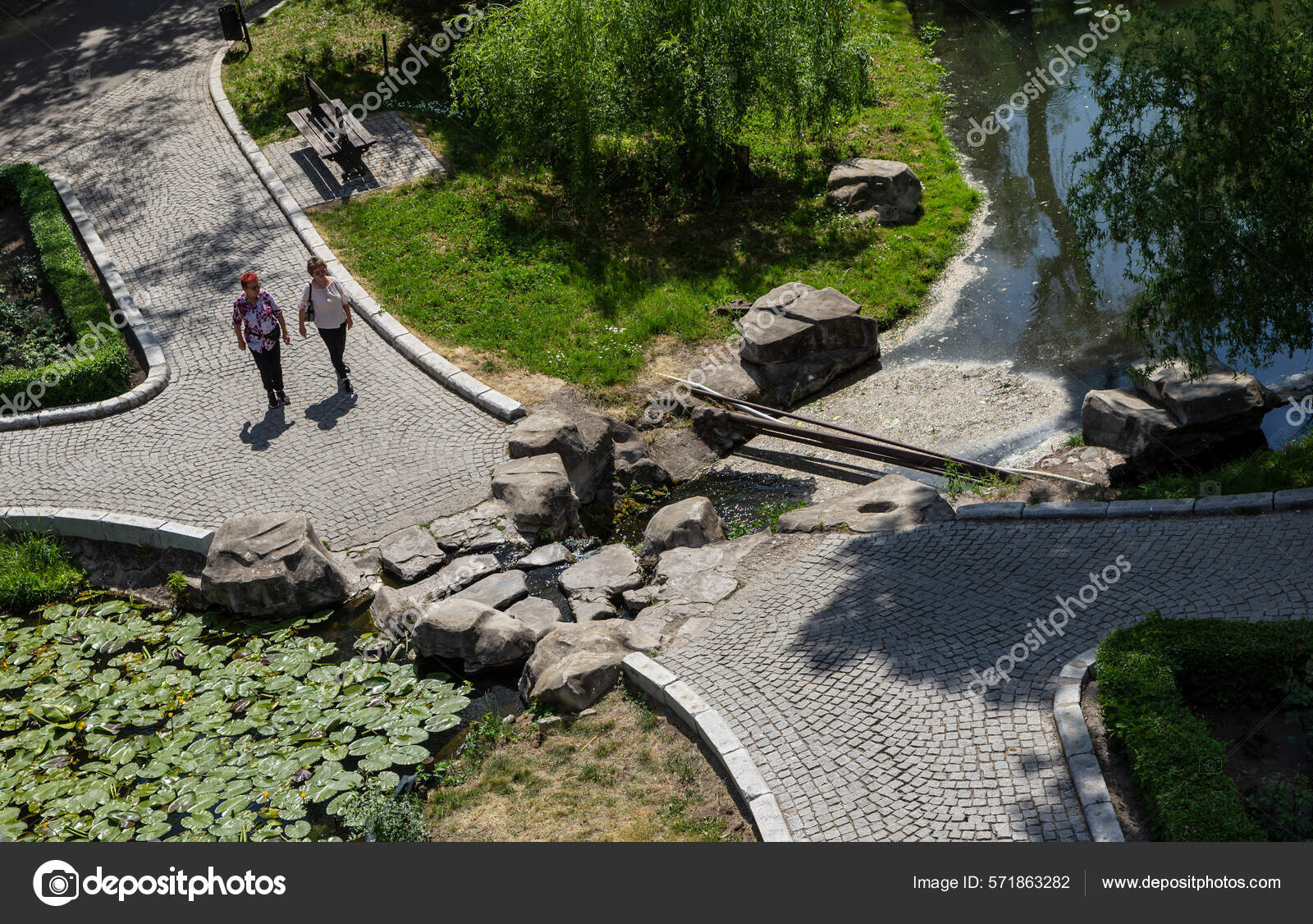 Craiova Dolj County Romania May 2022 Images Romanescu Park Craiova ...