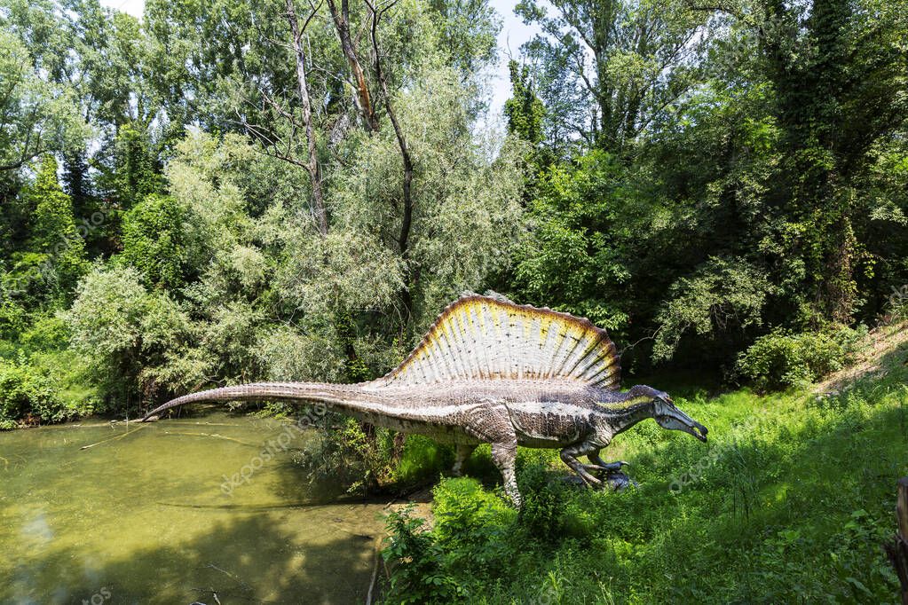 BUSSOLENGO, ITALIA, 2019 20 de julio: reconstrucción de tamaño natural ...