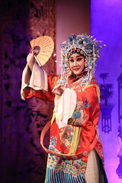 Fat opera singer Pictures, Fat opera singer Stock Photos & Images ...