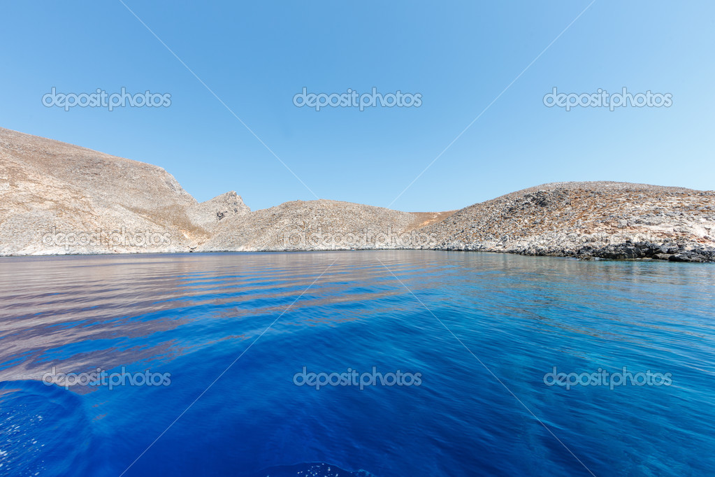 Beautiful remote tropical island paradise Stock Photo by ©vlasiadis22 ...