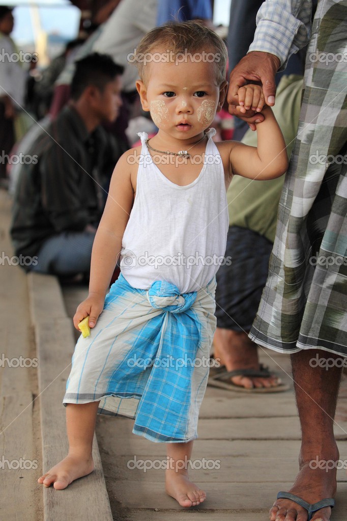 Myanmar boy – Stock Editorial Photo © gammie20 #38919539