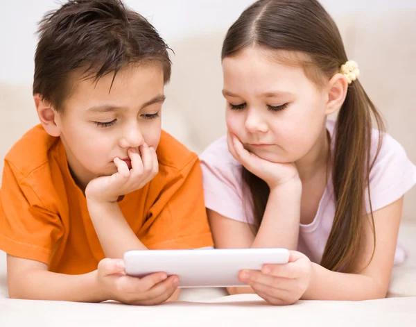 Kids on screens Stock Photos, Royalty Free Kids on screens Images ...