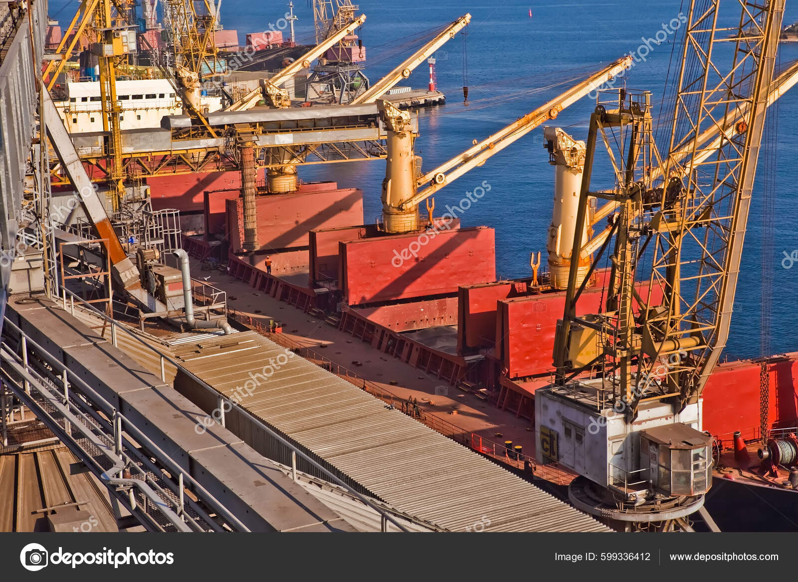 Loading Grain Holds Sea Cargo Vessel Seaport Silos Grain Storage Stock ...