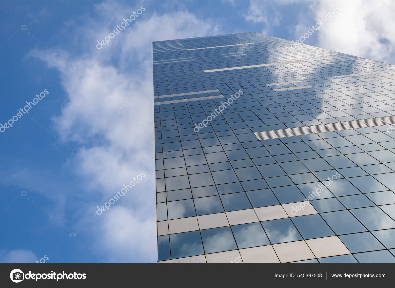 Edificio Nubes Cielo