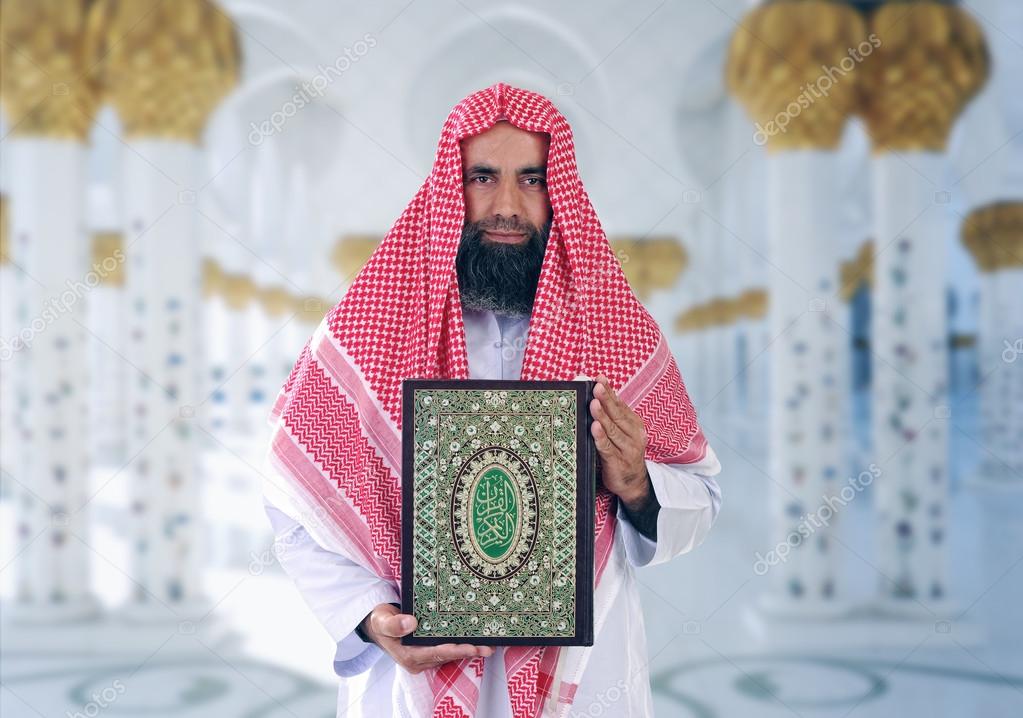 Islamic arabian sheikh — Stock Photo © diplomedia #40501655