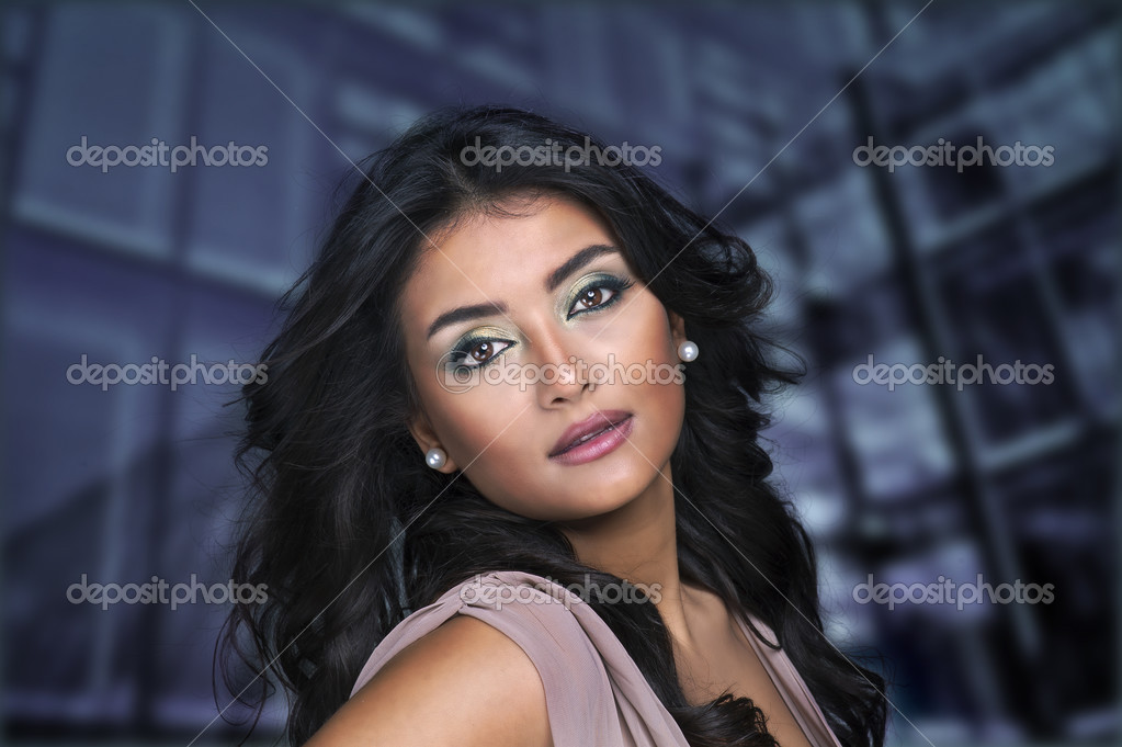 Beautiful arab girl Stock Photo by ©diplomedia 43667633